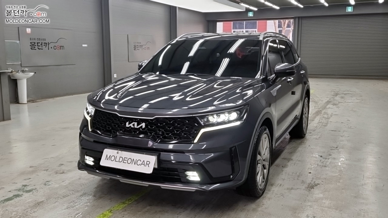 몰던카-기아 쏘렌토(MQ4) 2.2 디젤 2WD 5인승 트렌디