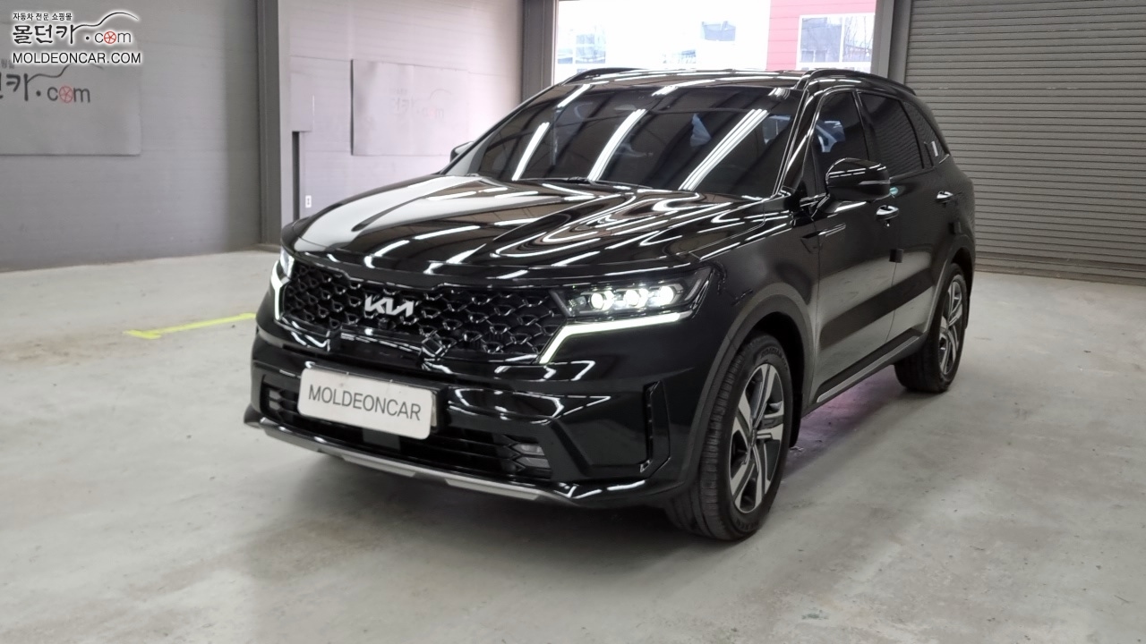 몰던카-기아 쏘렌토(MQ4) 1.6 HEV 2WD 5인승 시그니처 그래비티