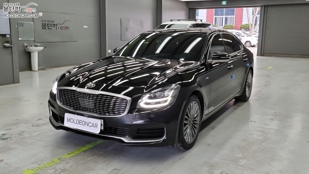 몰던카-기아 더 K9 3.8 GDI AWD 플래티넘 III