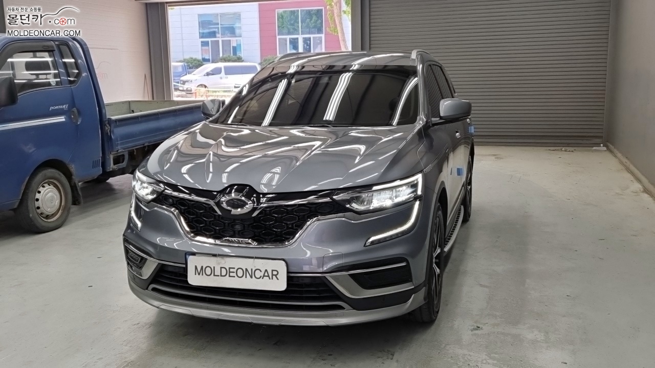 몰던카-르노코리아 뉴 QM6 2.0 LPe 2WD RE 시그니처